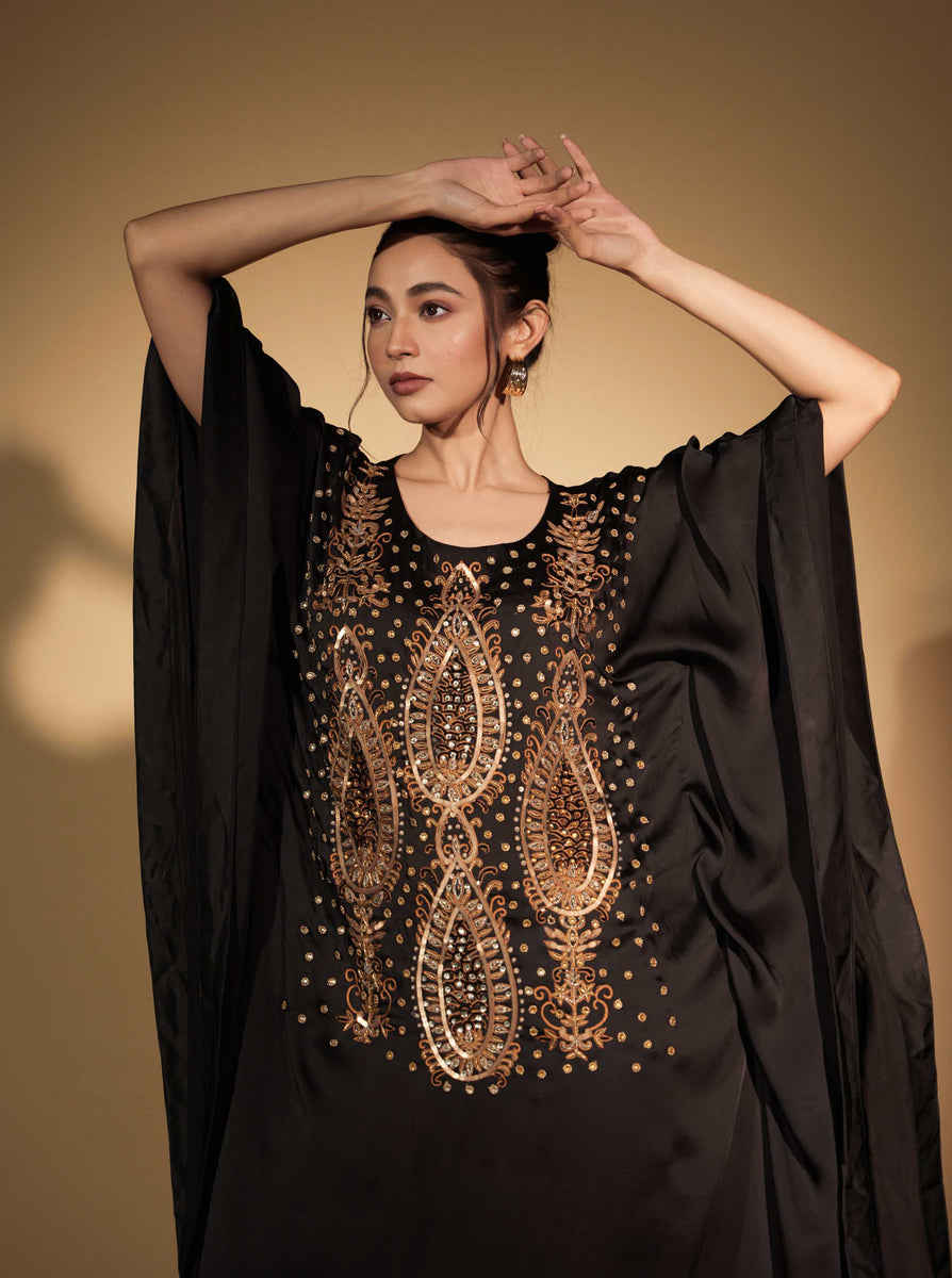Embroidered Kaftan – Isadaa