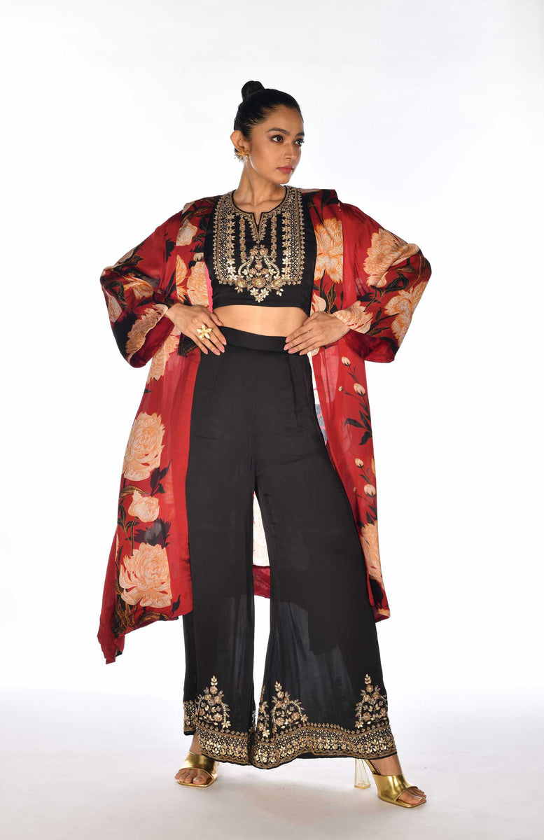 Embroidered Cape Set – Isadaa