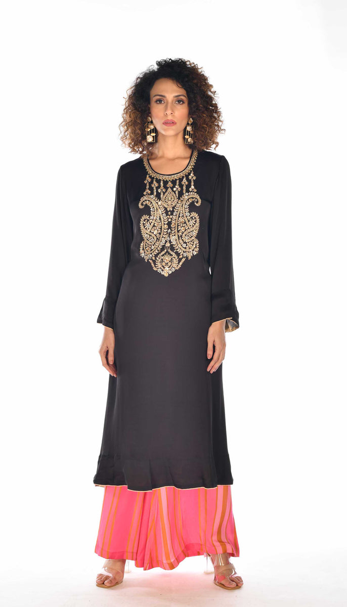 Embroidered Kurta Set – Isadaa